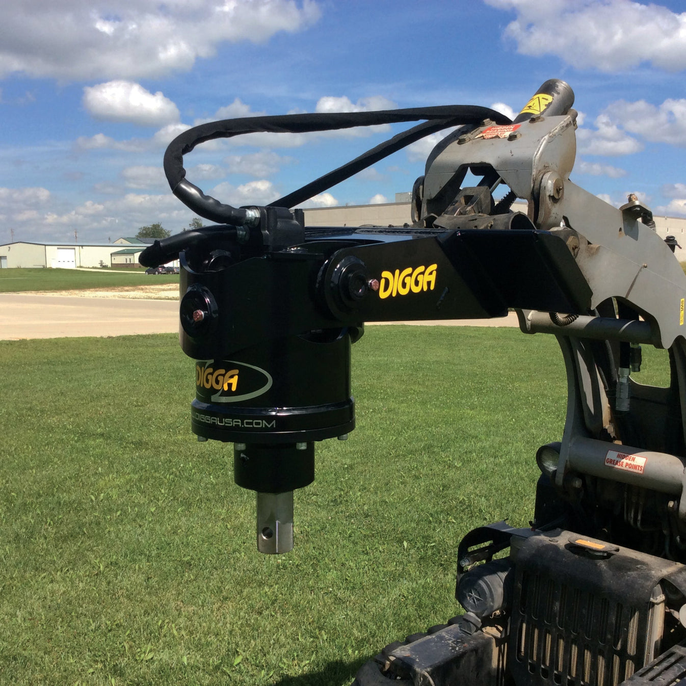 Digga MM-10K Helical Pier Drive Head | Mini Skid Steers – Skid Steer Store